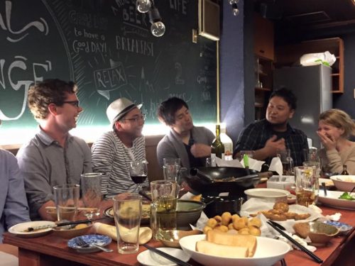 5 ways to make local friends when traveling in Japan. - Social Bus