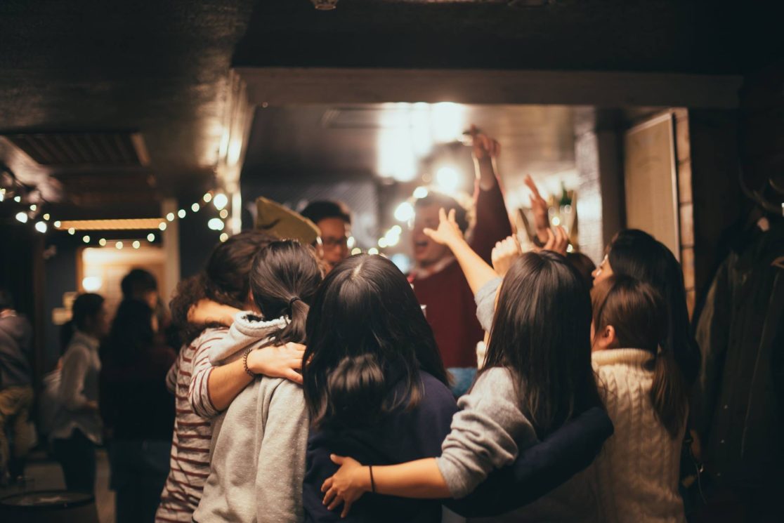 5 ways to make local friends when traveling in Japan. - Social Bus