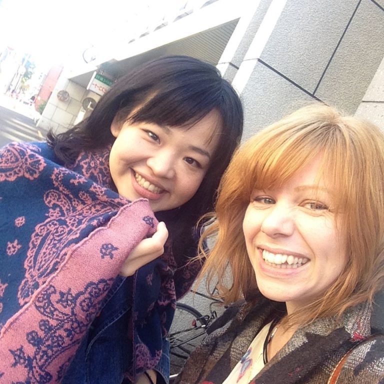 5 ways to make local friends when traveling in Japan. - Social Bus