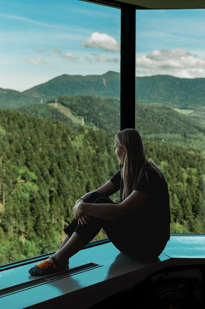 tomamu-5 - Social Bus